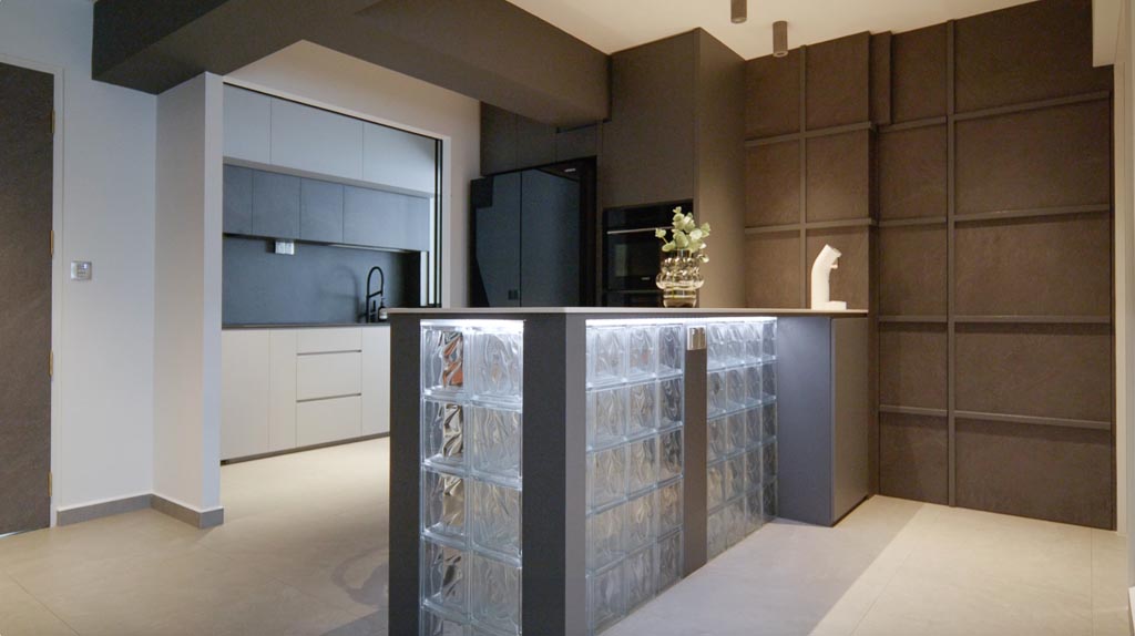 Contemporary Entryway With Glass Block