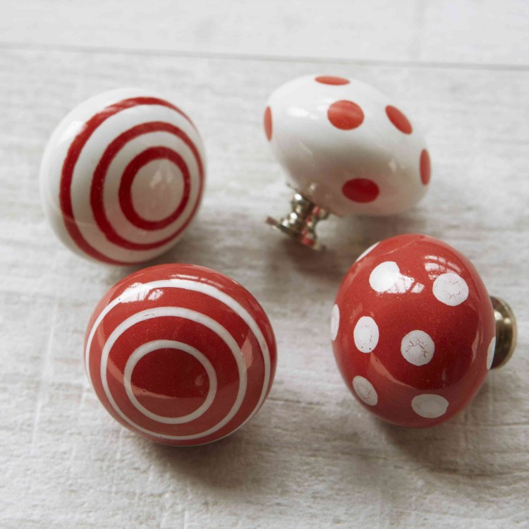 National Day Special: 10 Red And White Home Accessory Ideas ...